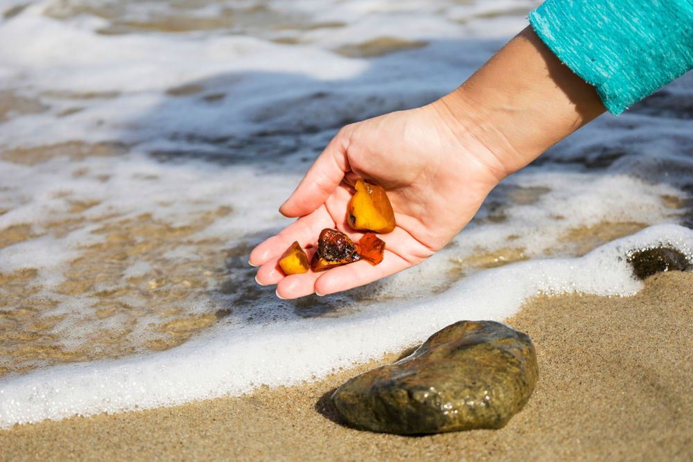 The Top Ten Most Expensive Pieces Of Amber In The World | Holiday Gift ...